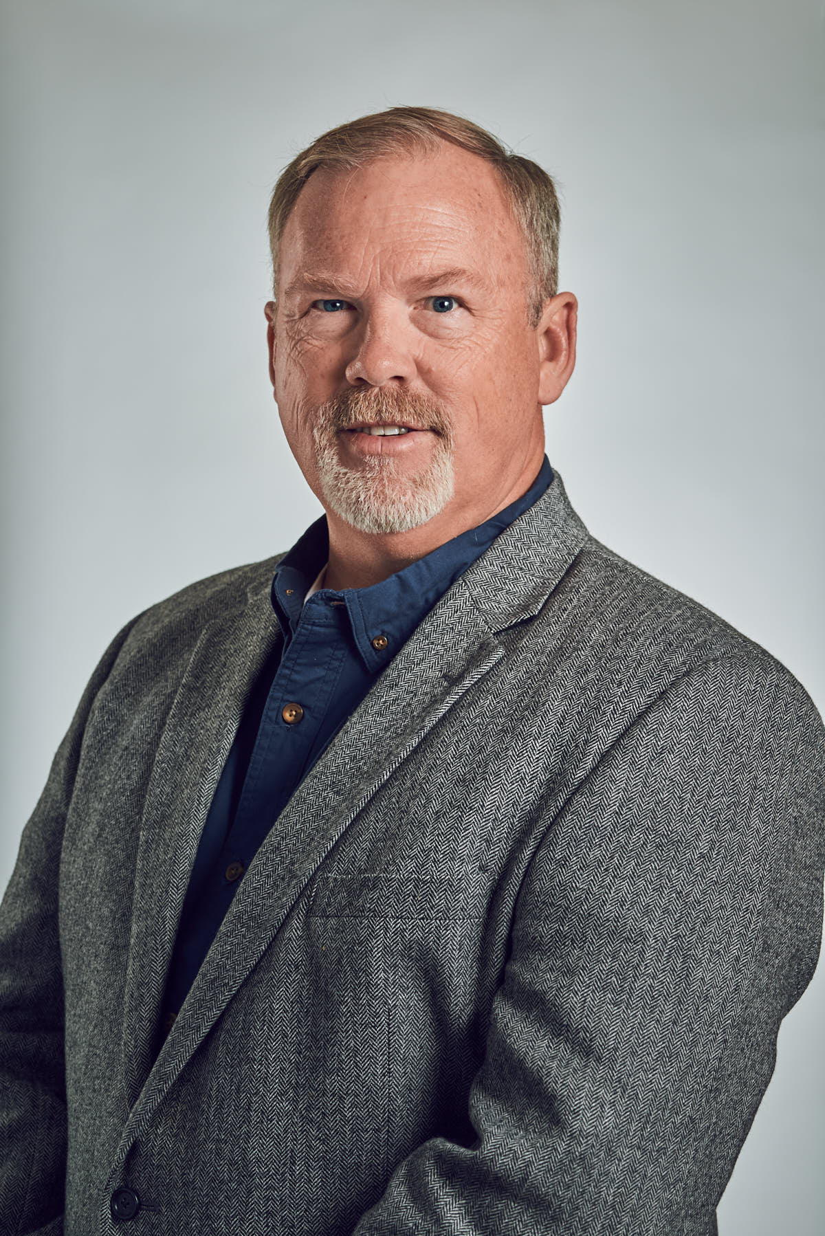 Don Meeks Celebrates His 40th Anniversary with Truckworx - Truckworx